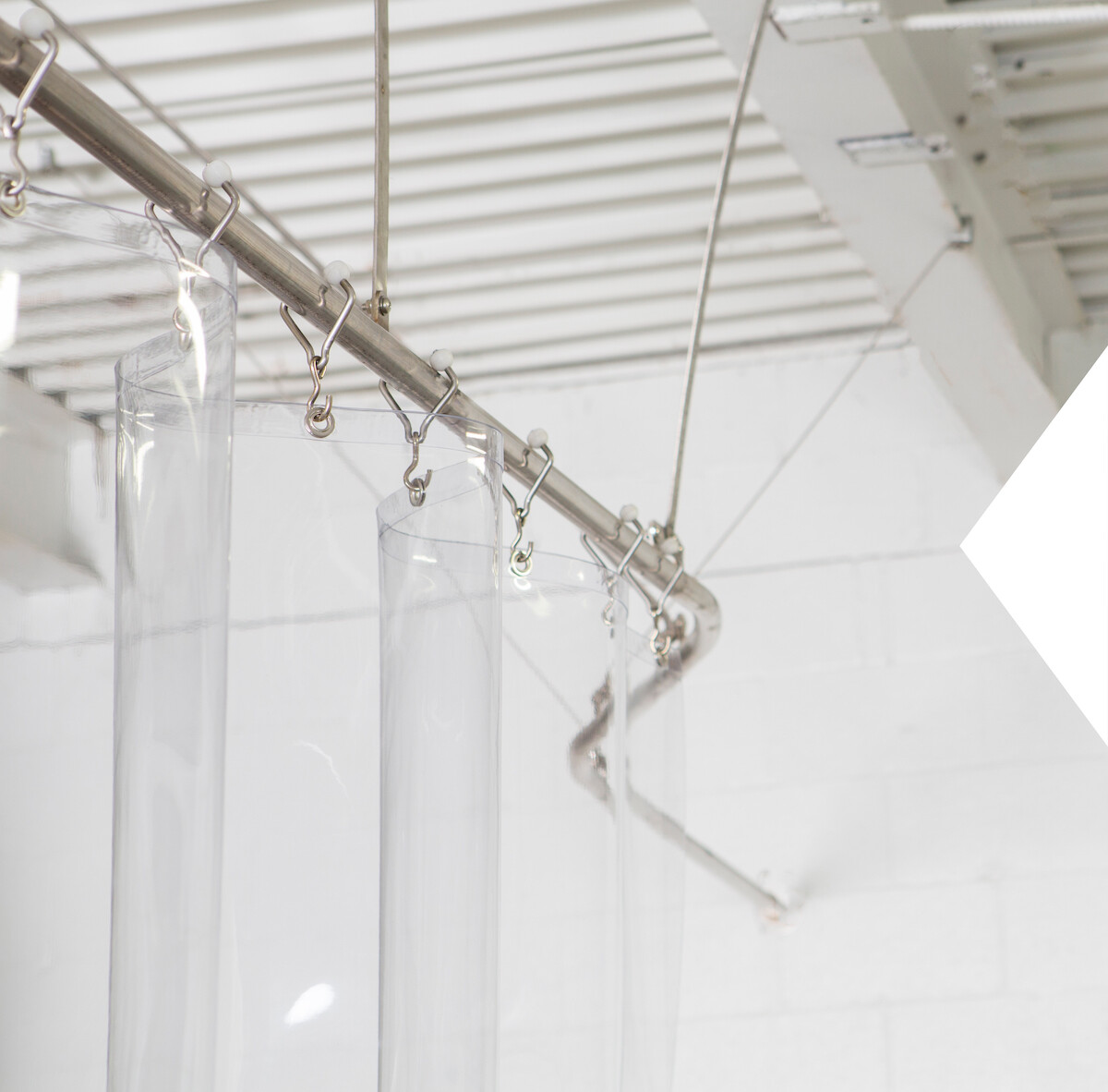 Clean Curtain Walls - Maximize productivity by separating washdown areas